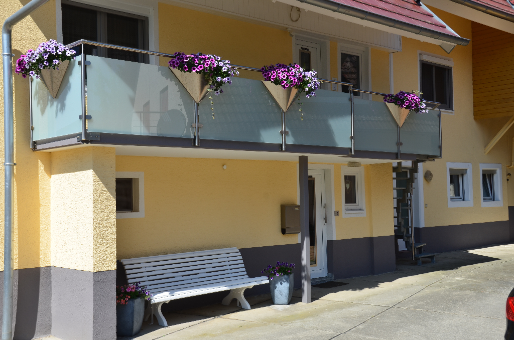 Geländer Edelstahl Blumen - Markus Rebmann